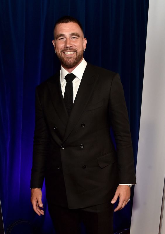 Inside Travis Kelce’s Playbook: The Formula for Conquering Challenges ...